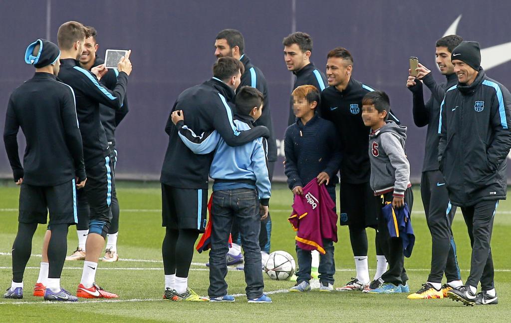 Barça's fun training session in images - Foto 7 de 10 | MARCA English