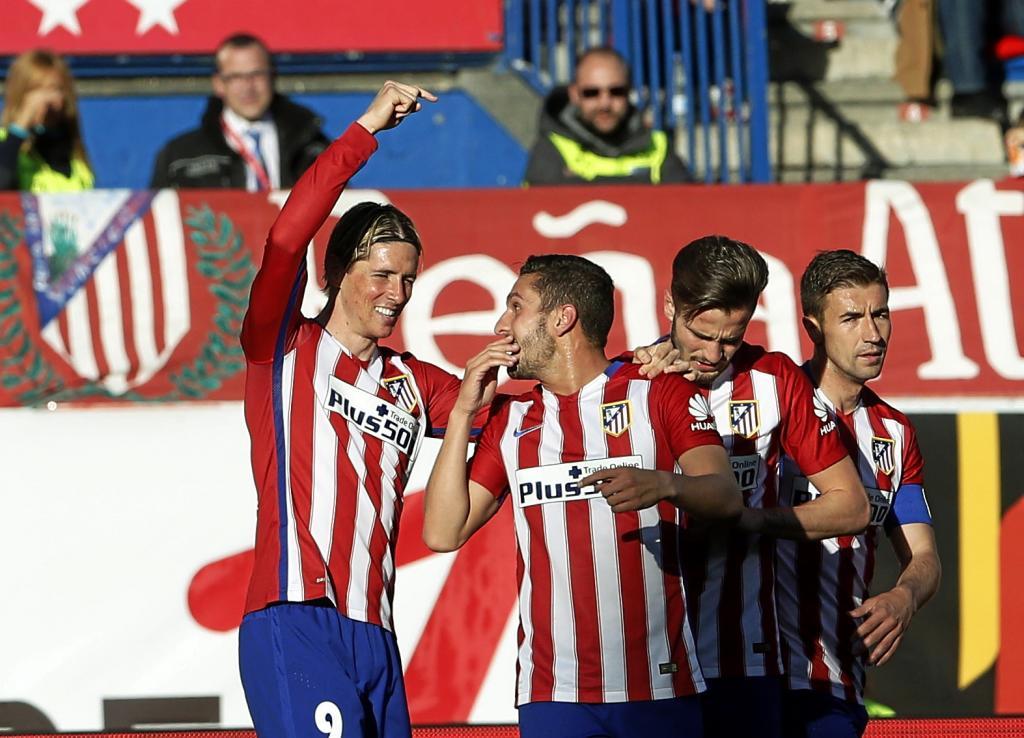 Torres celebra el gol señalando al autor del... | Marca.com