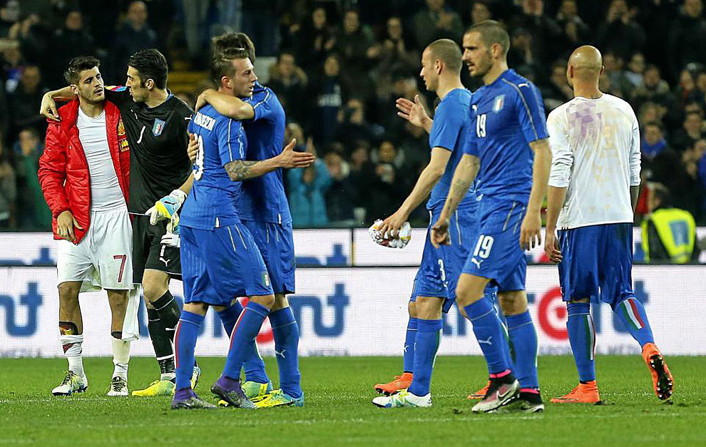Italy bring fresh faces to training camp squad | MARCA English