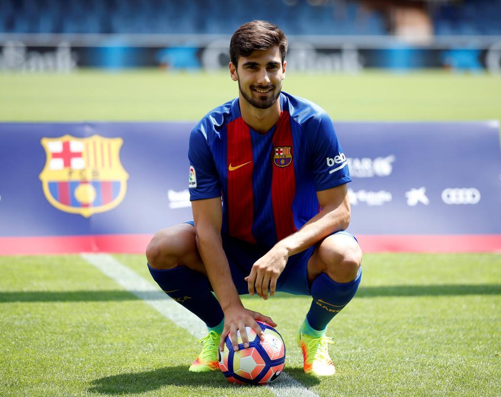 Andre Gomes' first day as a Blaugrana - Foto 4 de 11 | MARCA English
