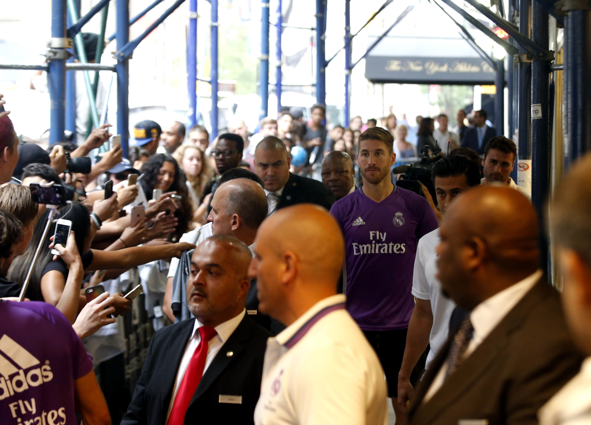 Real Madrid draw a crowd in NYC - Foto 8 de 8 | MARCA English