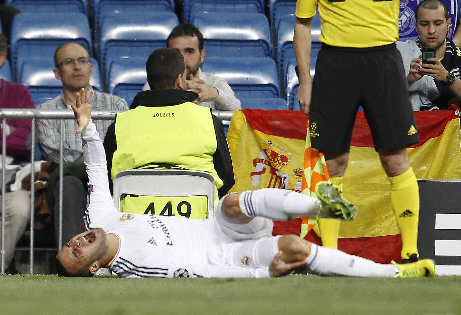 Rupturing his cruciate ligament, and back to... | MARCA English
