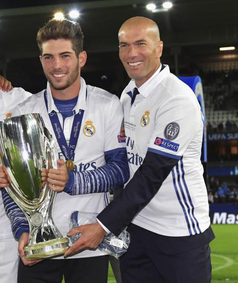 Zinedine Zidane Enzo Fernandez Zinedine Zidane Enzo Fernandez
