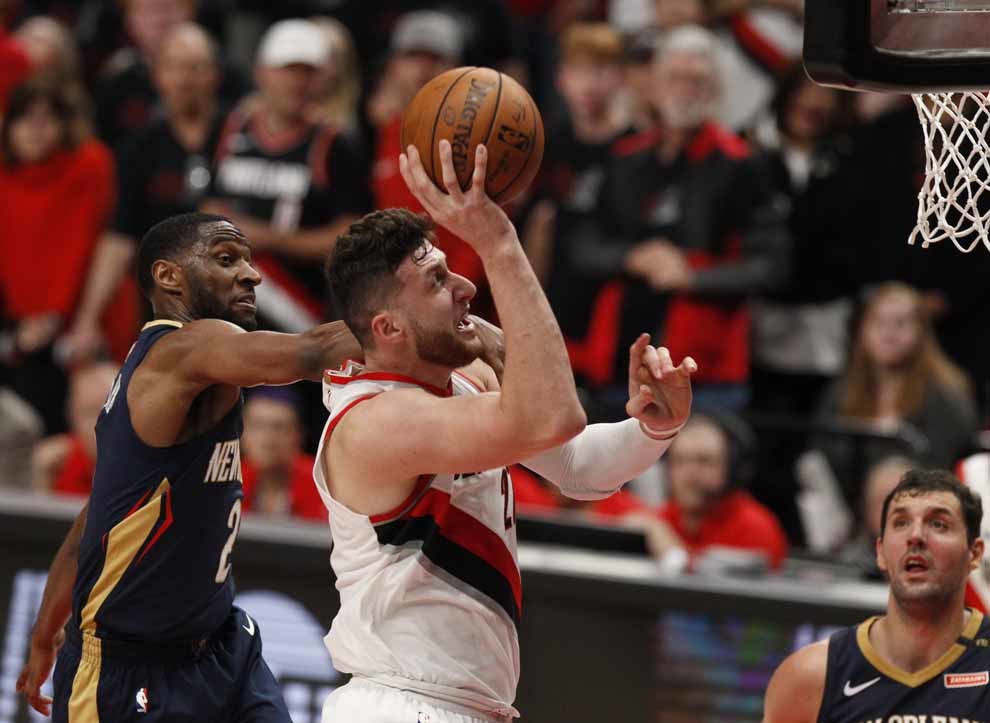 Manotazo a nurkic | MARCA.com