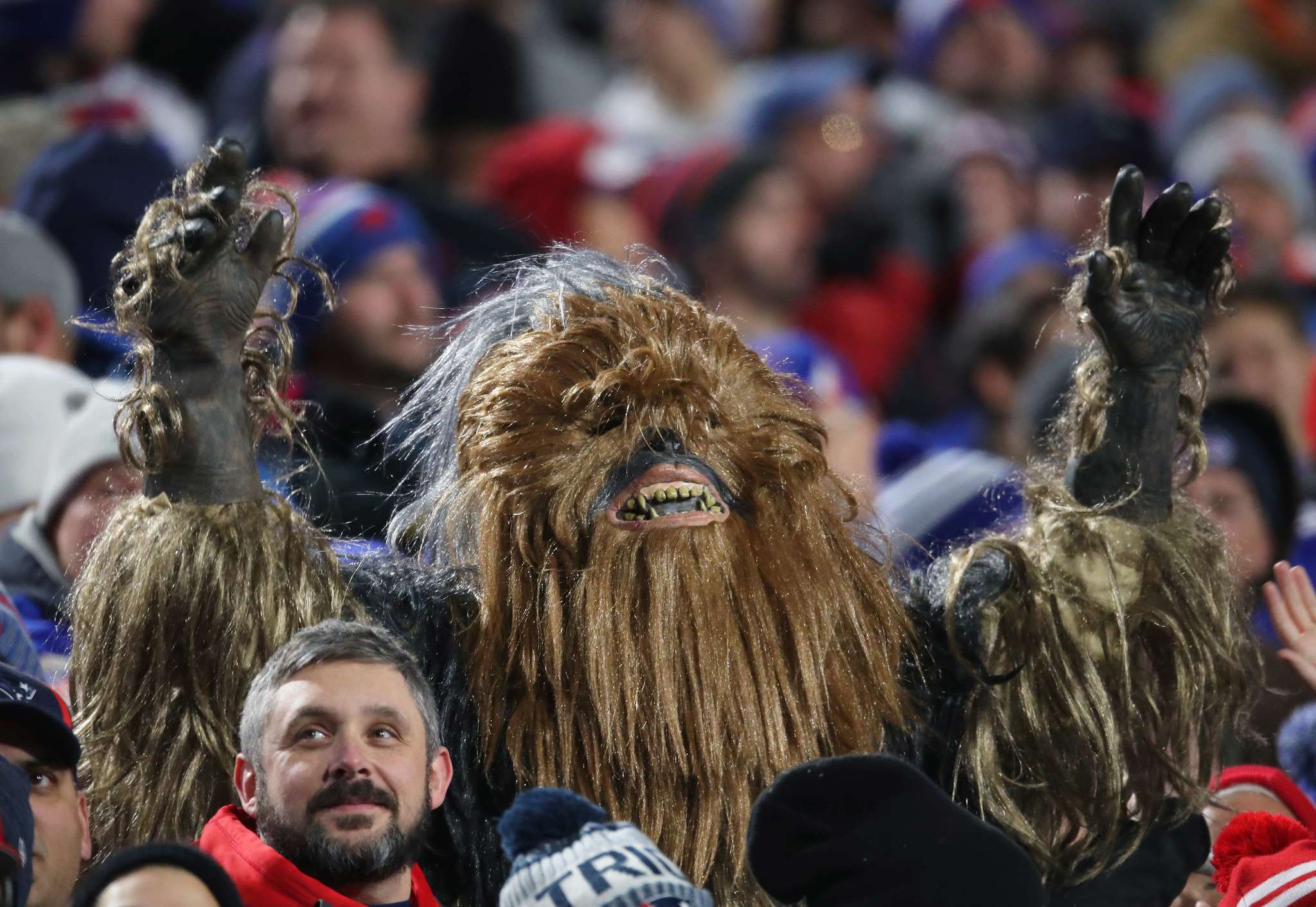 NFL: Chewbacca no quiso perderse el partido de la nfl... | MARCA.com