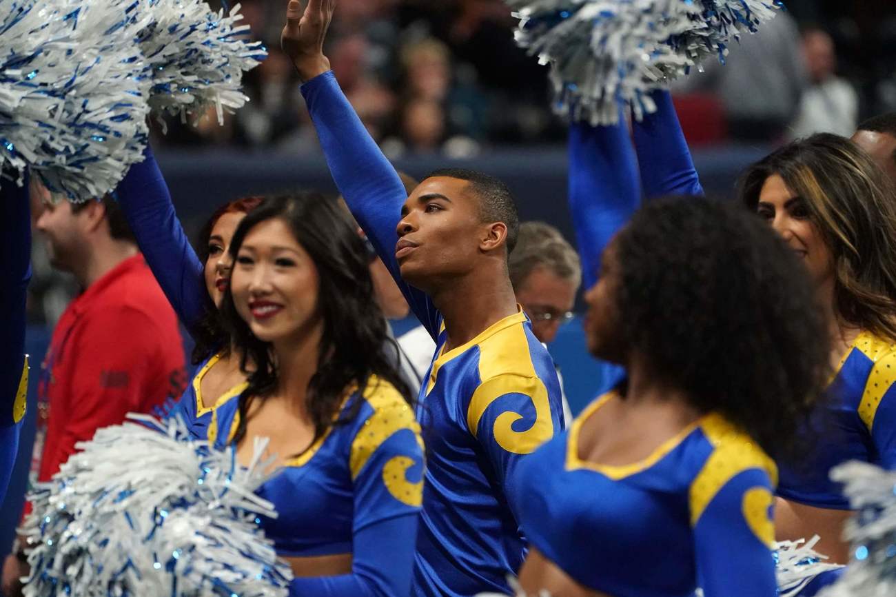NFL - Super Bowl 2019: Napoleon jinnies and quinton peron became the ...