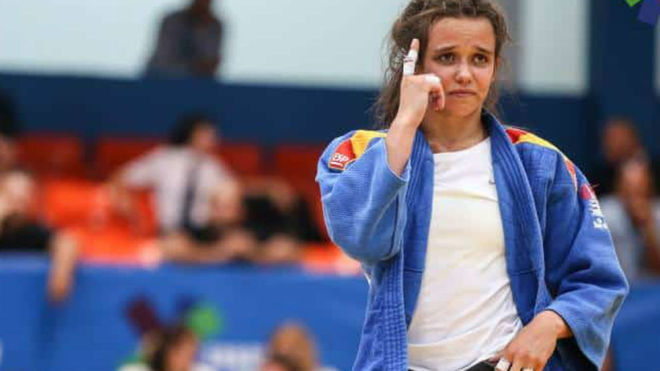 Nina Esteo se queda a un paso de la medalla en el Grand Slam de París ...