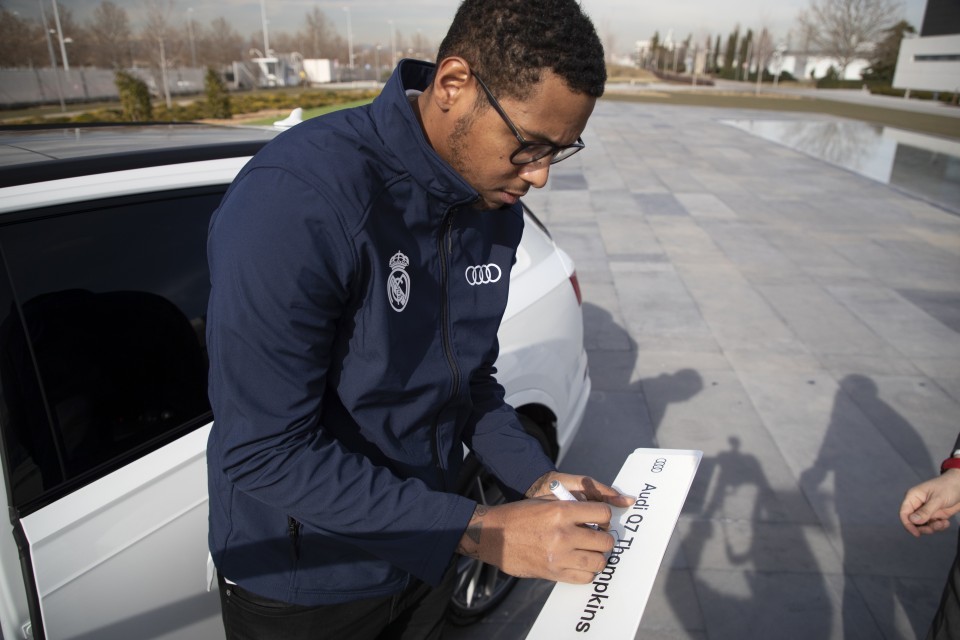 Howard samuel thompkins, con su audi q7 50 tdi... | MARCA.com