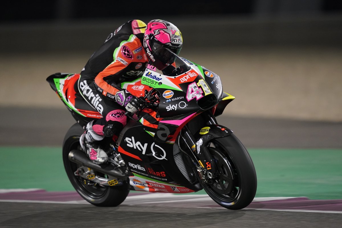 Aleix espargaró, con la aprilia. | MARCA.com