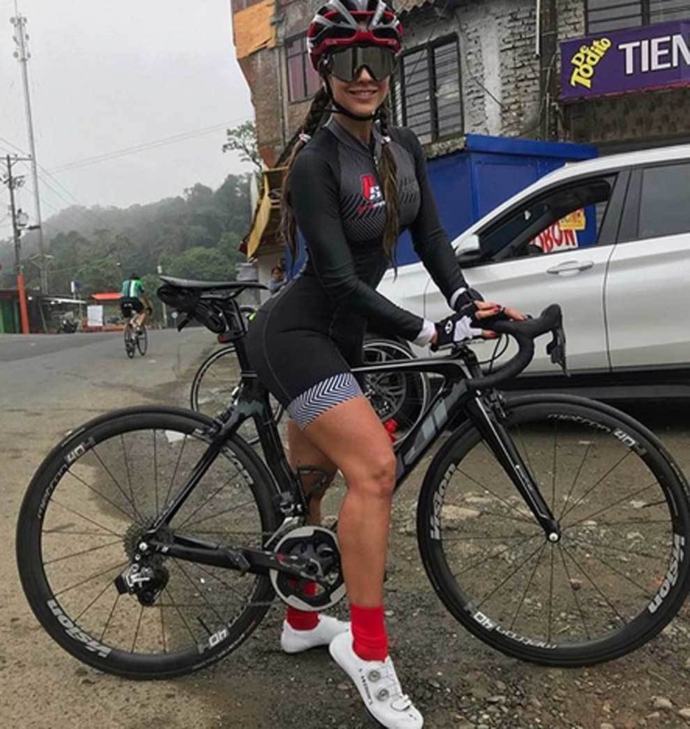 Cycling: The Colombian model and cyclist with 1.5 million followers ...