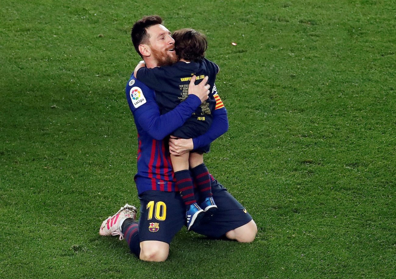 Leo messi one of his children on the field | MARCA English