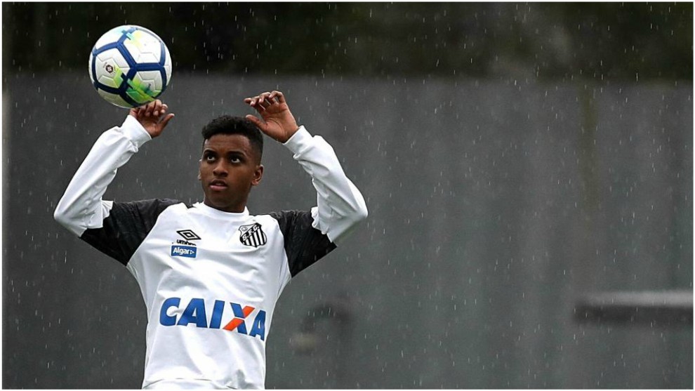 Brazil: Sampaoli leaves Rodrygo on bench in Santos opener | MARCA in ...