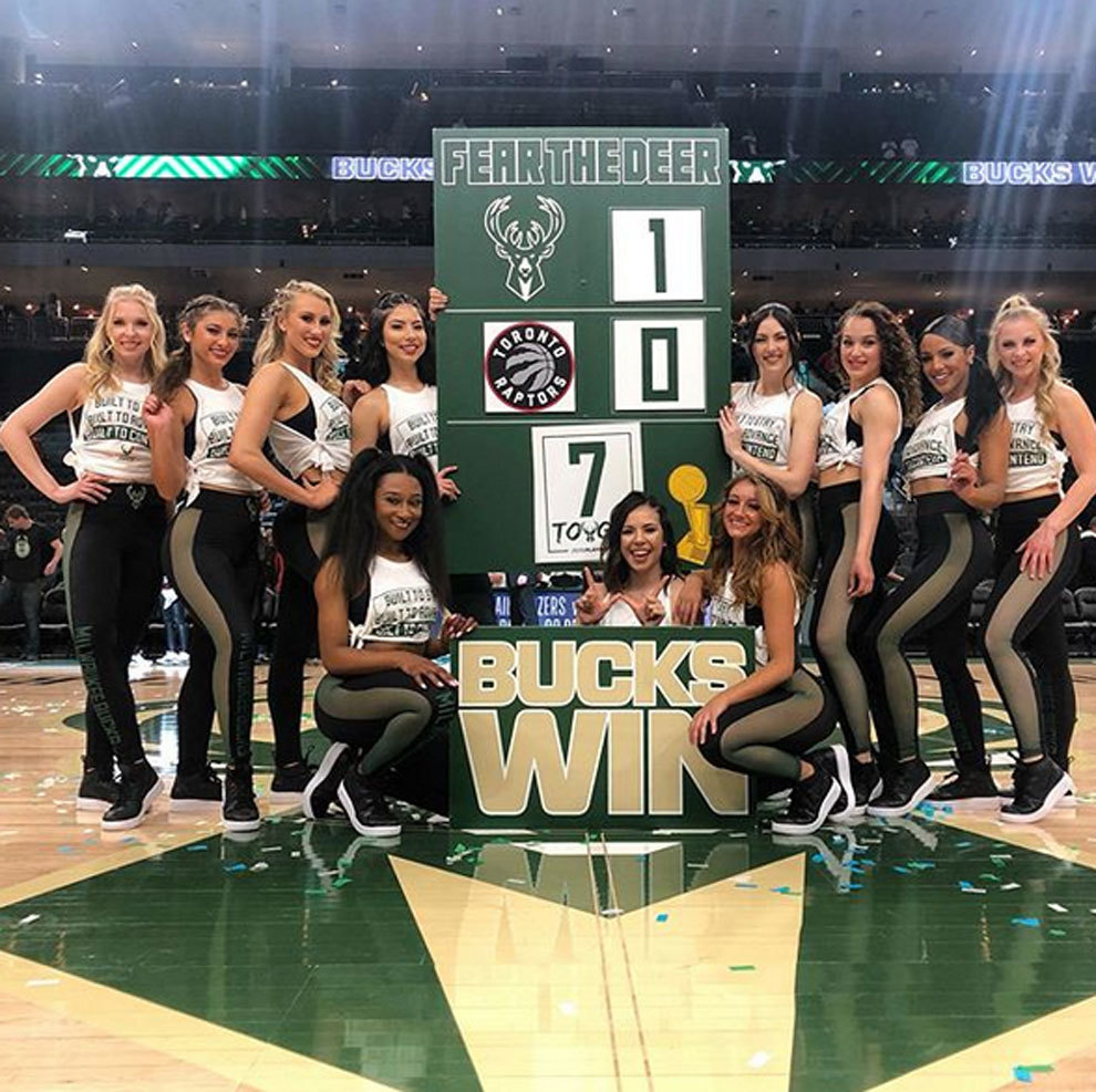 Las cheerleaders de los bucks celebran la victoria | MARCA.com