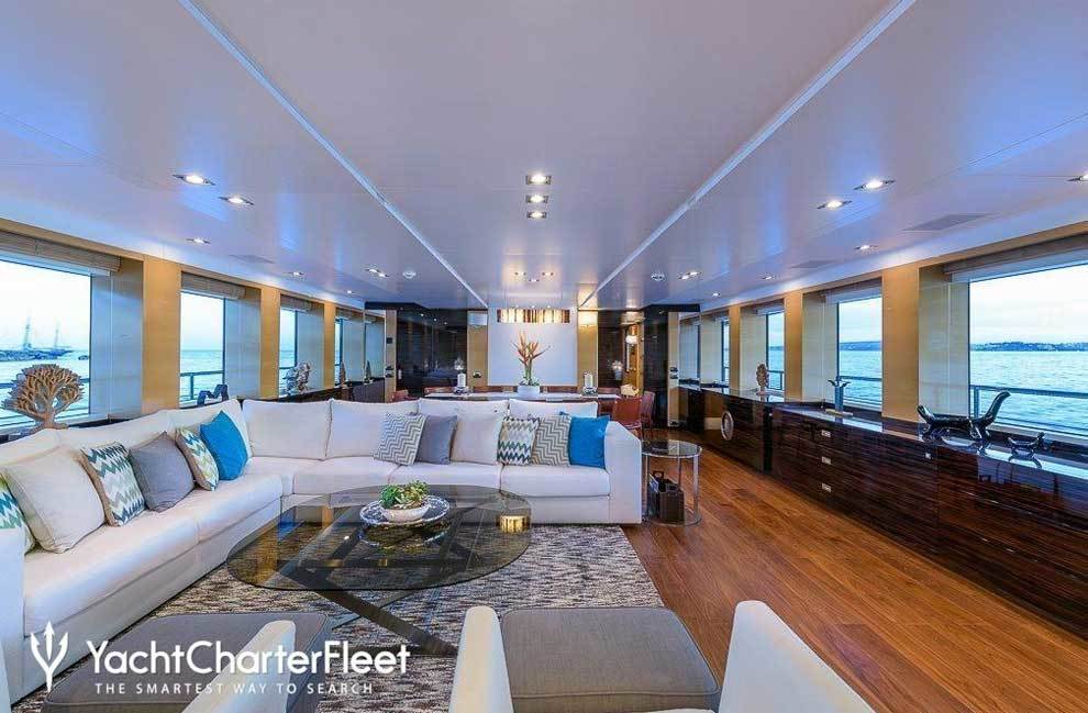 The africa 1 boat that cristiano ronaldo has... | MARCA English