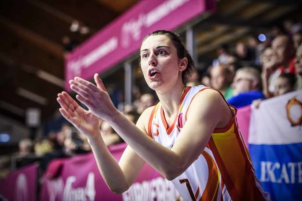 Alba torrens en un partido con el ekaterimburgo | MARCA.com