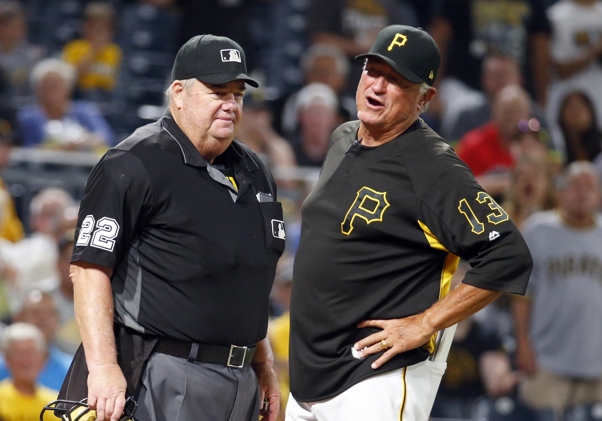 MLB: Joe west veterano árbitro de la mlb conocido como... | MARCA.com