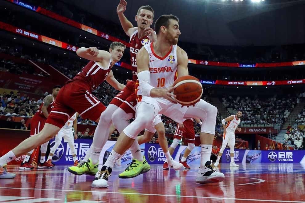 Claver recupera un balón | MARCA.com