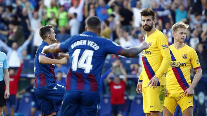 Barcelona: Barcelona, Paco Lopez's favourite giant | MARCA in English