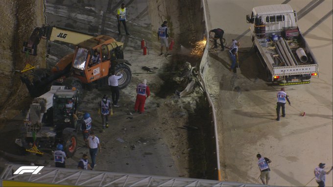 Formula 1: The chilling images of grosjean's bahrain gp crash | MARCA ...