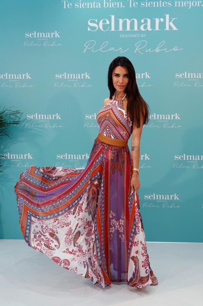 Pilar rubio looks stunning in her new swimwear... | MARCA English
