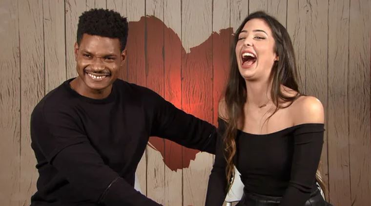 First Dates: Miriam y su don adivinatorio revolucionan 'First Dates ...