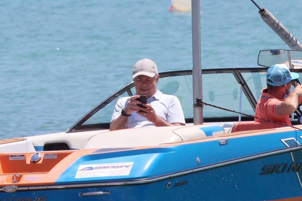 Carlo ancelotti on his holidays with his wife,... | MARCA English