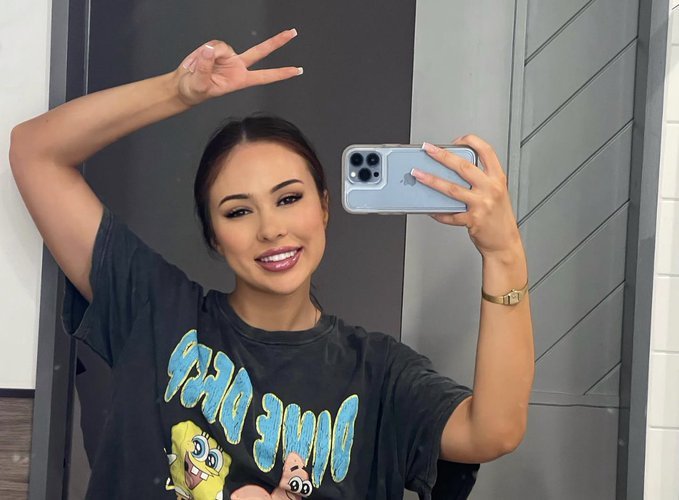 Premier League: Jill, la modelo de onlyfans que han confundido con ...
