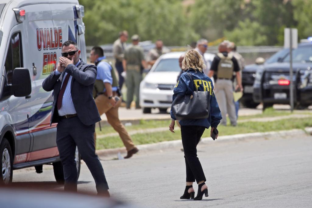 Law enforcement personnel, including the fbi,... | MARCA English