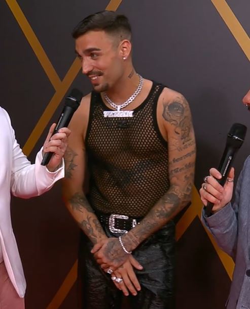 Rels B pasó por la alfombra roja antes de su concierto - Foto 5 de 25