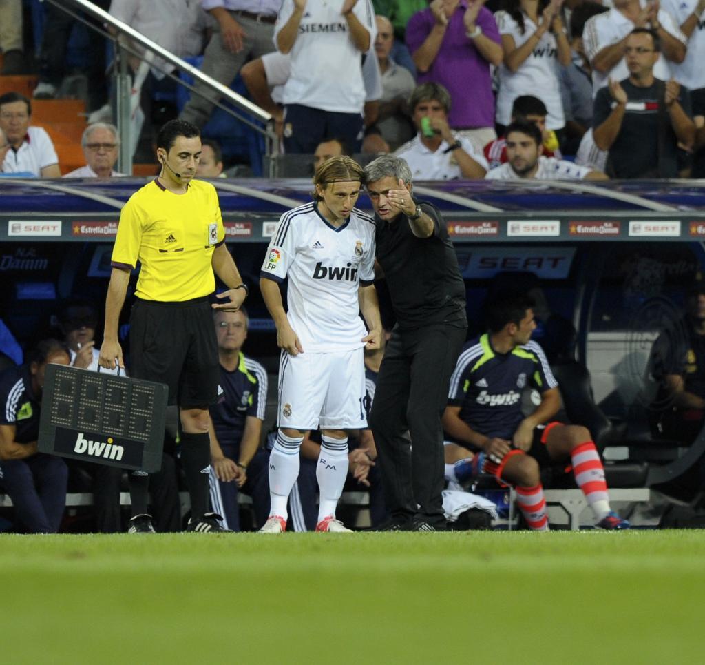 Lo de luka modric fue llegar y besar el santo.... | MARCA.com