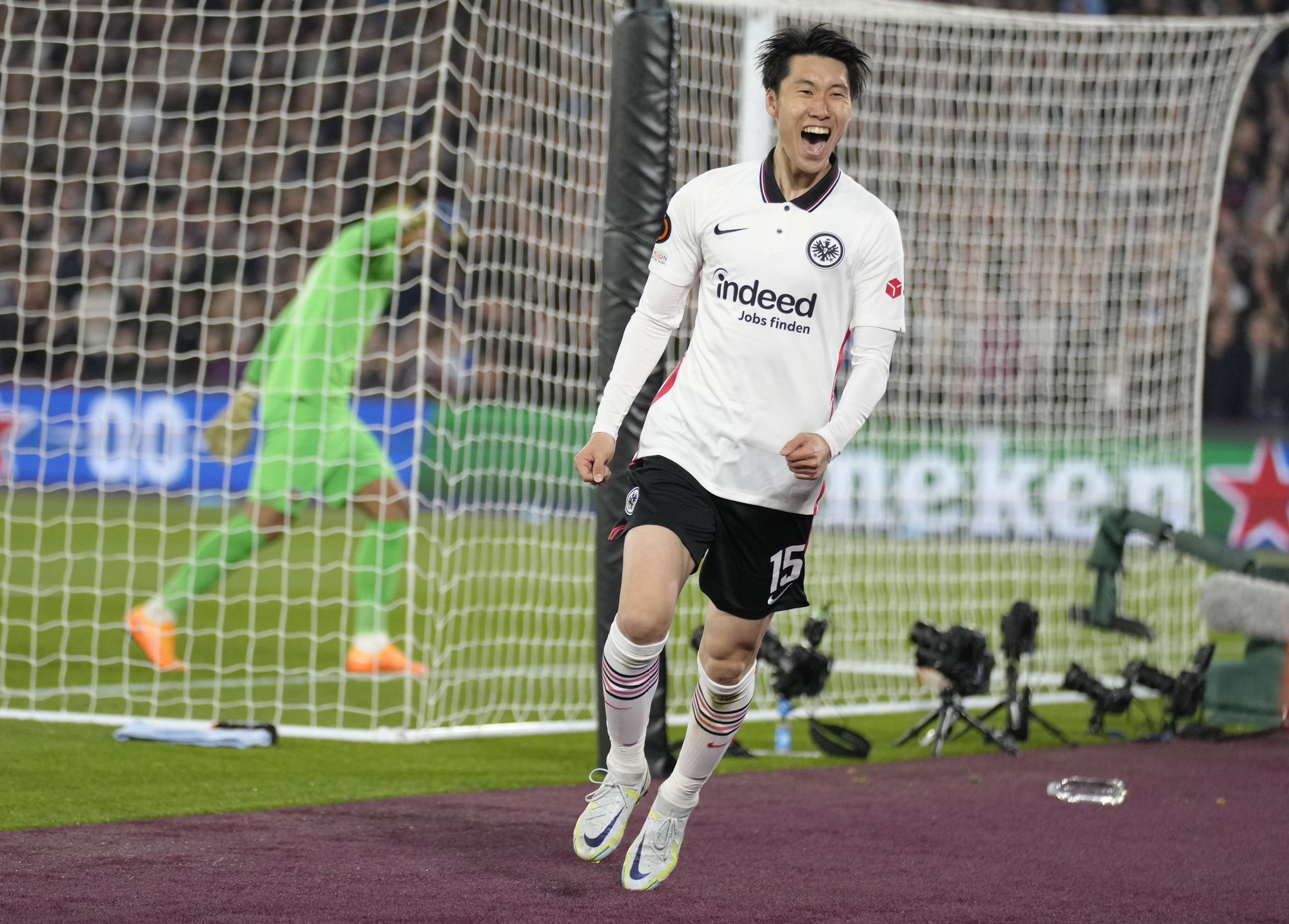FichajesDaichi kamada, mediocentro del eintracht de... | MARCA.com