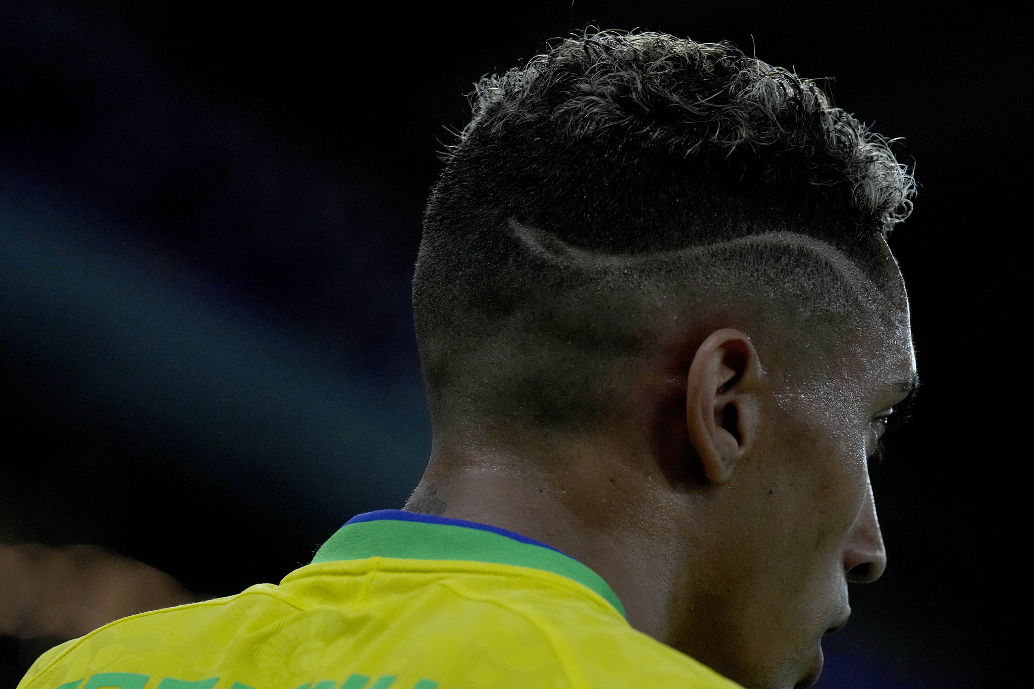 Raphinha y su curioso peinado lucen en el mundial... | MARCA.com