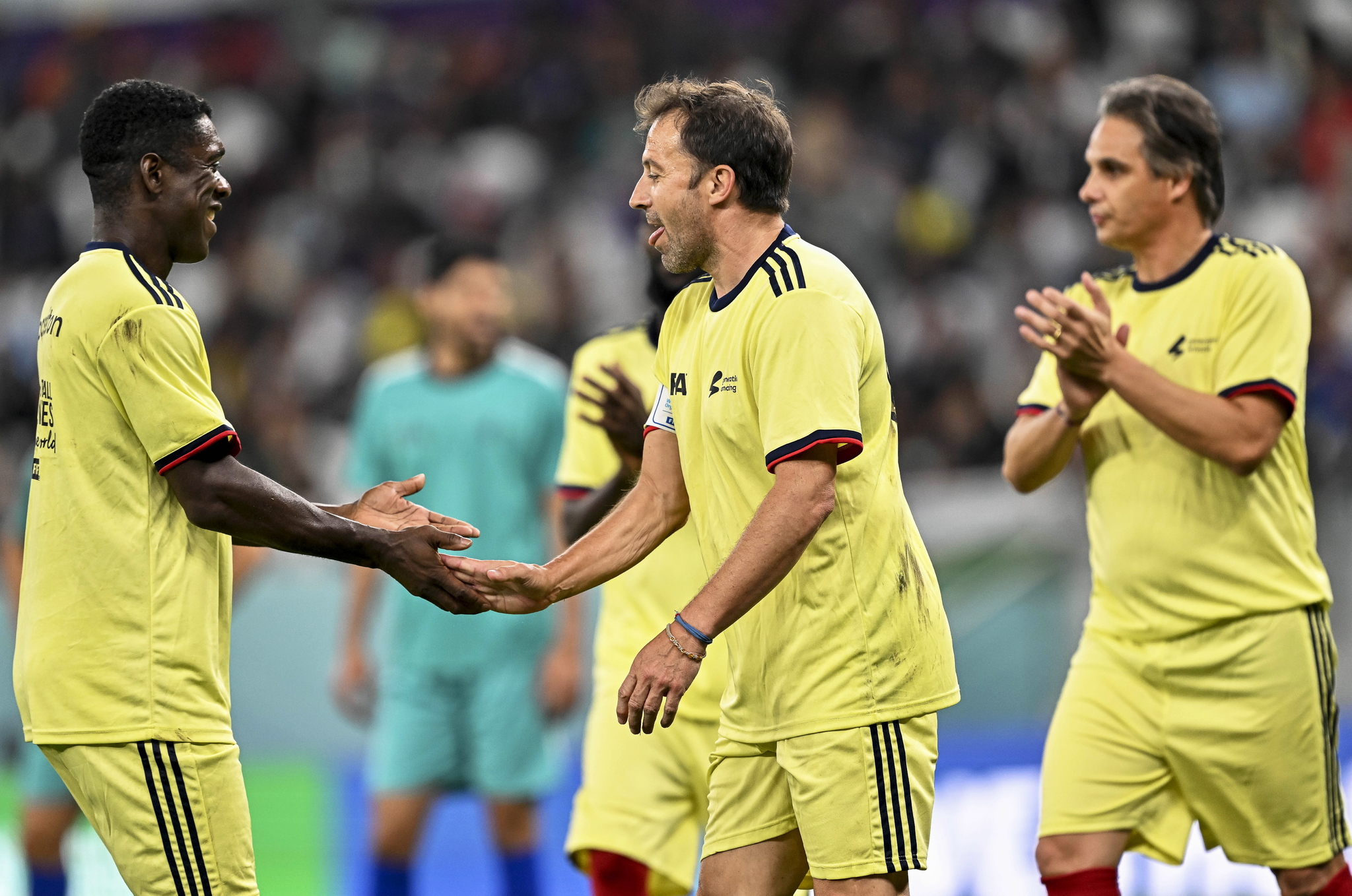 Mundial 2022 QatarClarence seedorf y del piero en el partido de ...