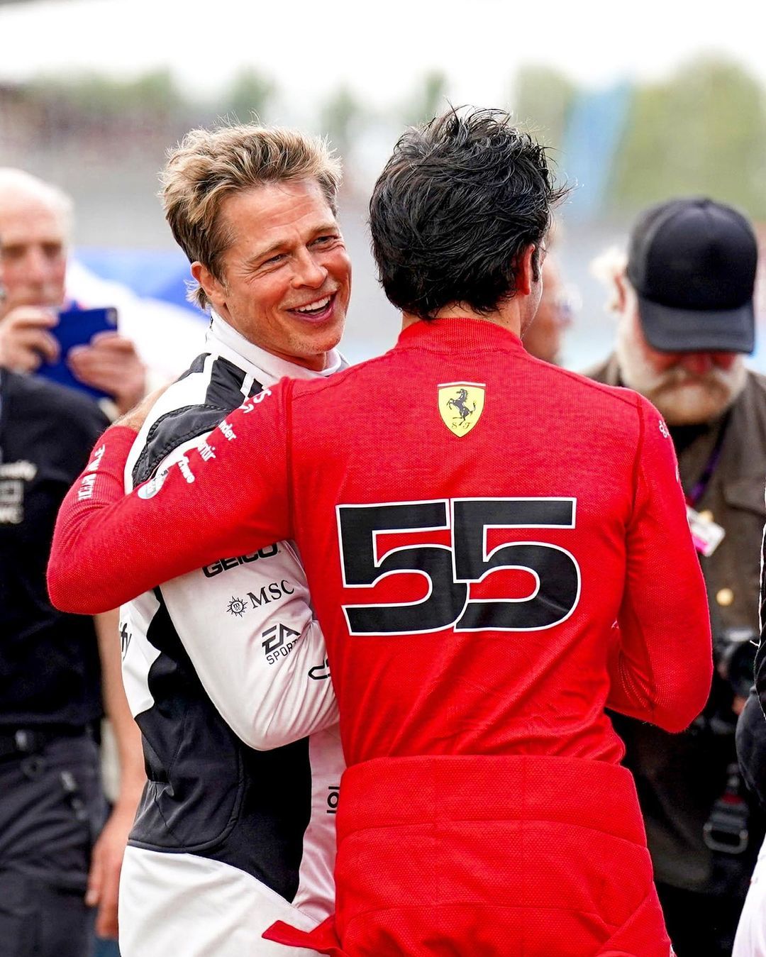 Brad Pitt se enfunda el mono de la Fórmula 1... ¿será tan buen piloto ...