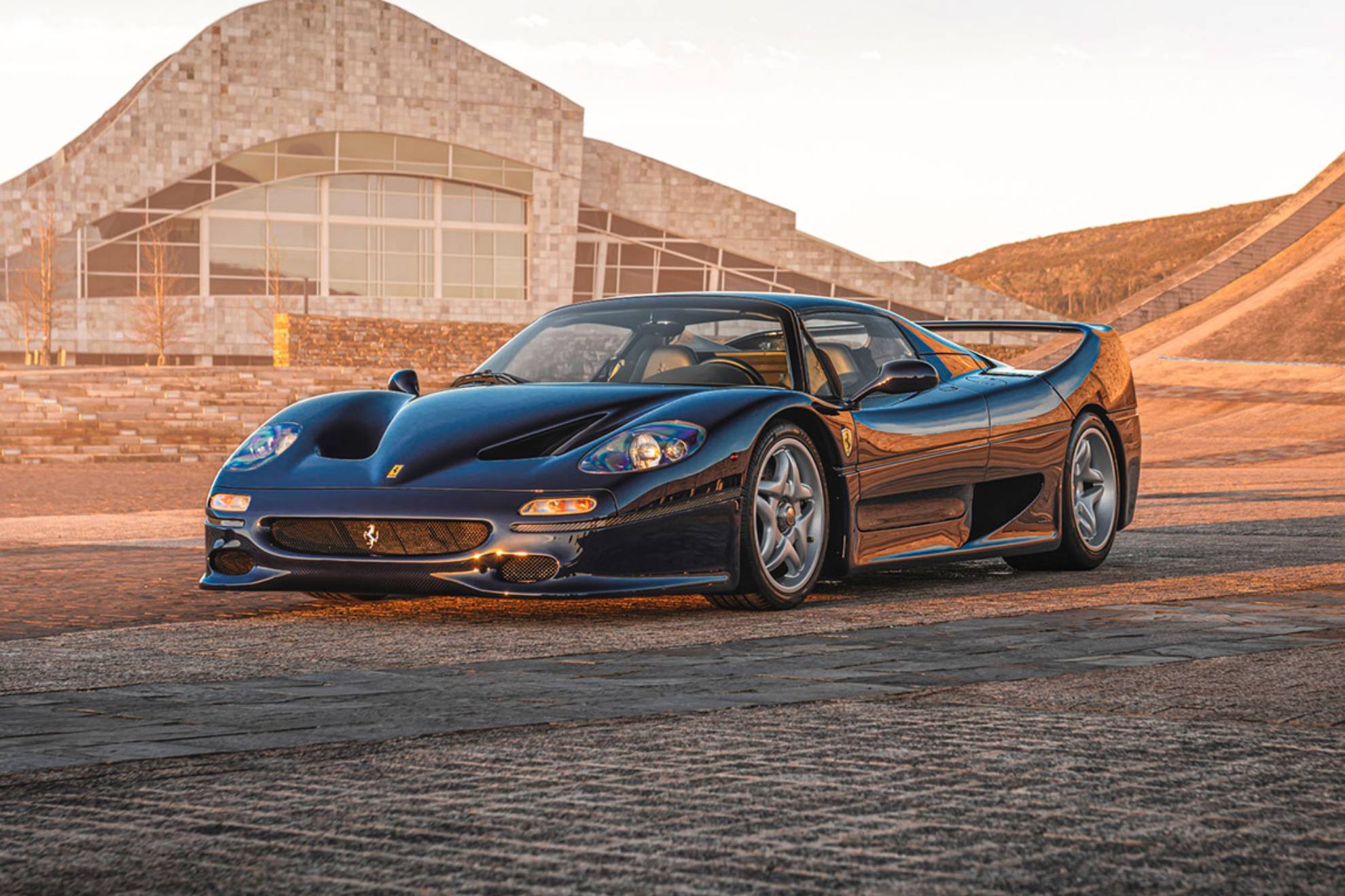 Ferrari F50 Destrozado Por