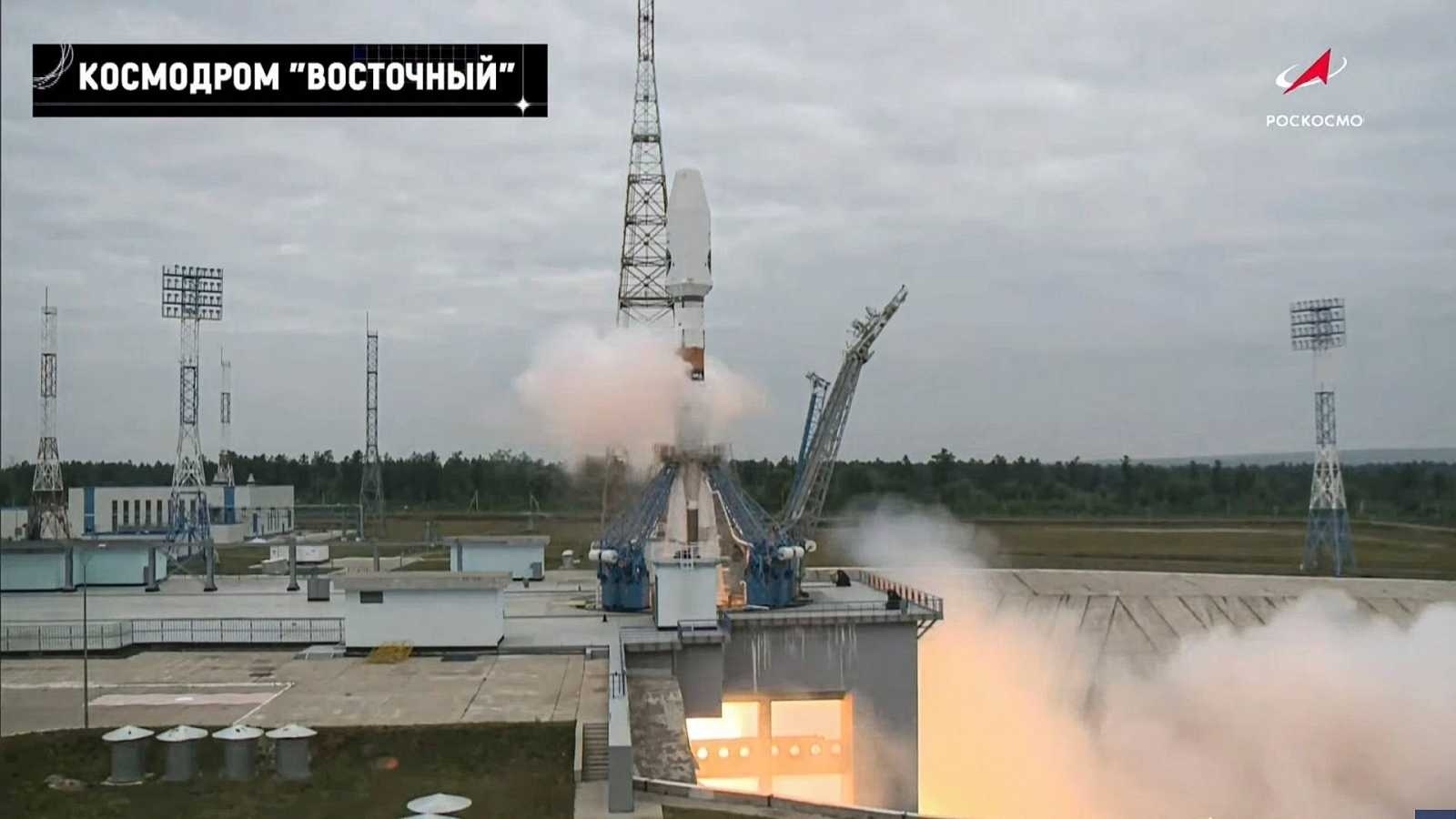 Russian spacecraft Luna-25 crashes into the Moon while trying to reach ...