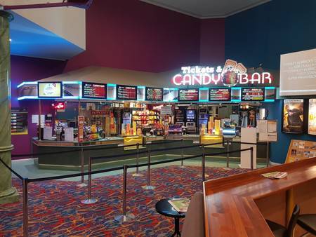 ¿Se puede meter comida y bebida en el cine?: esta es la solución | Marca