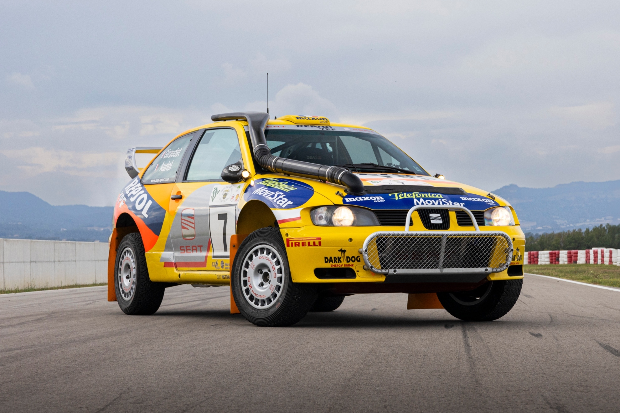 25 años del Seat Córdoba WRC, en imágenes - Foto 9 de 18