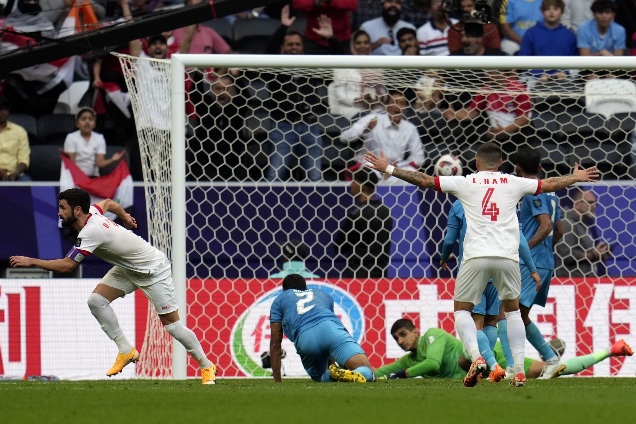Copa Asia: Héctor Cúper mete a Siria en octavos de la Copa Asia ...