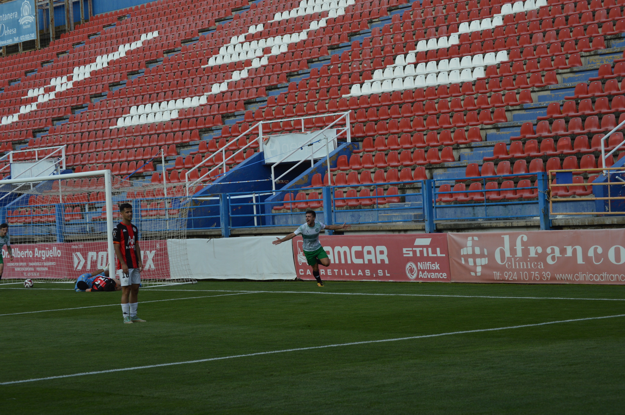 CD Extremadura - CP Chinato: El regreso de un histórico que resurge de ...