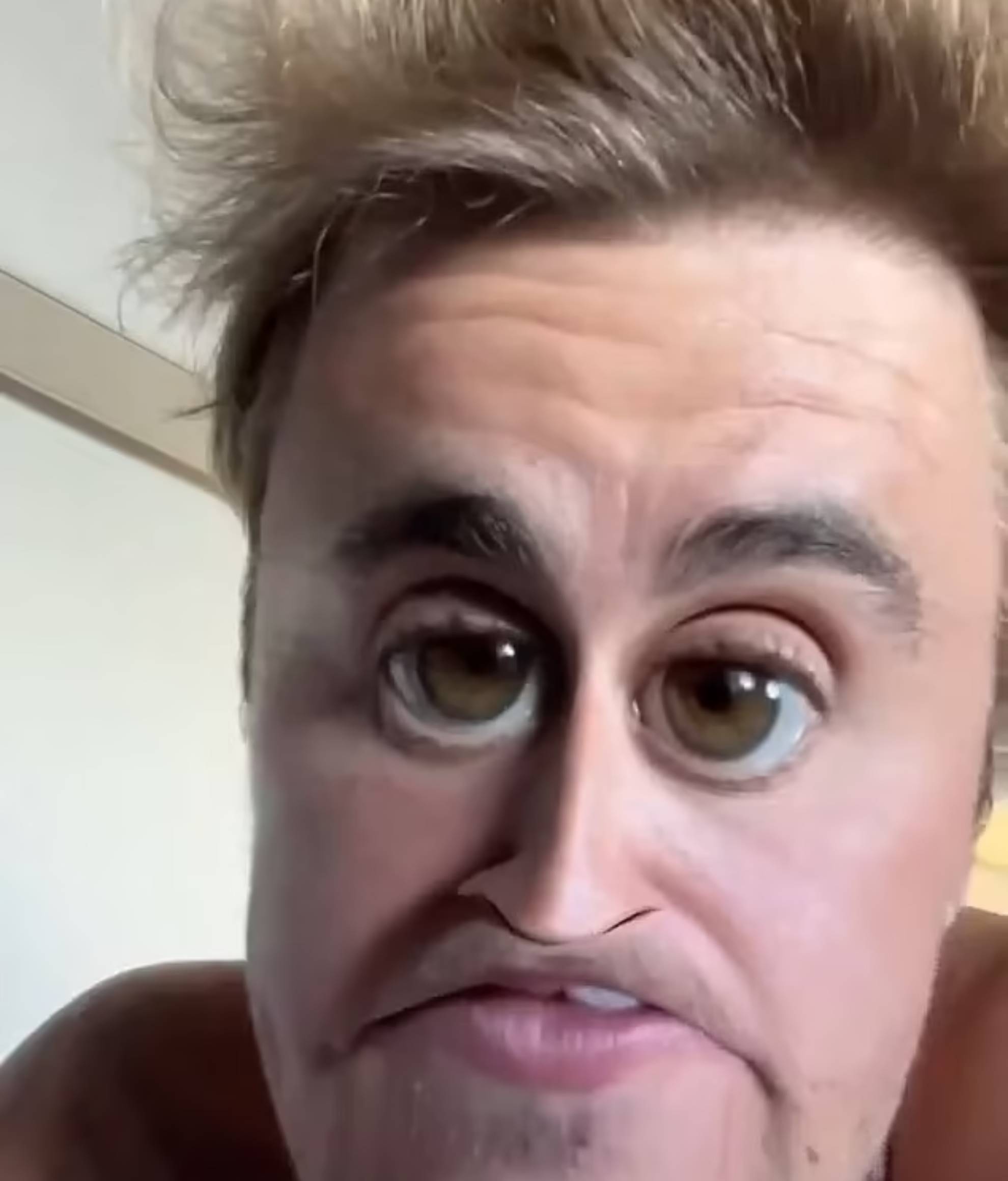 Justin Bieber appears to lose his mind in a bizarre video in which he ...